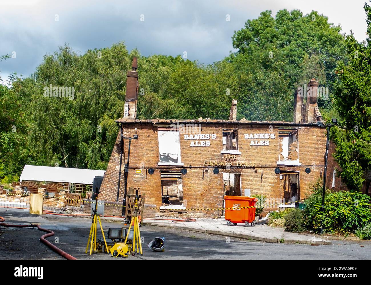 The crooked house in dudley hi-res stock photography and images - Alamy