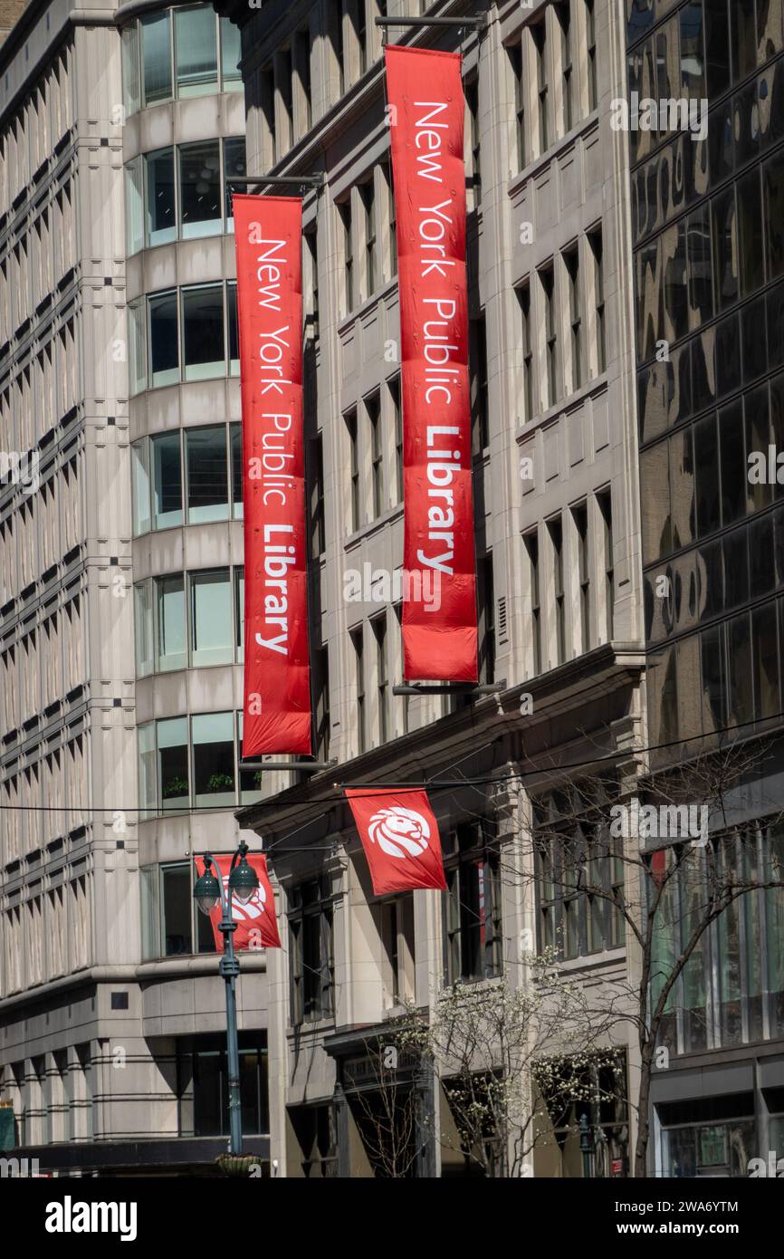 5th avenue fifth 5 five ave street location local branch hi-res stock photography and images - Alamy