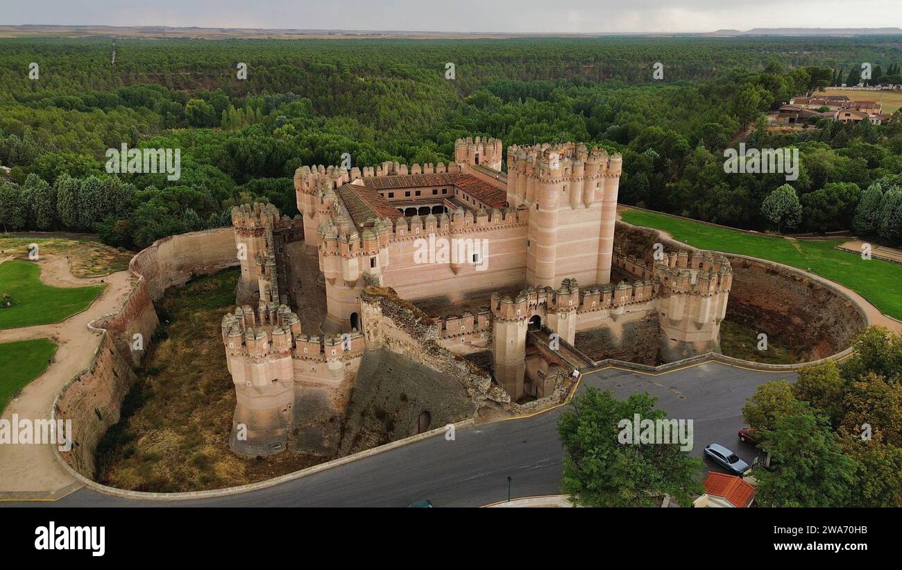 Coca castle castillo de fortification hi-res stock photography and ...
