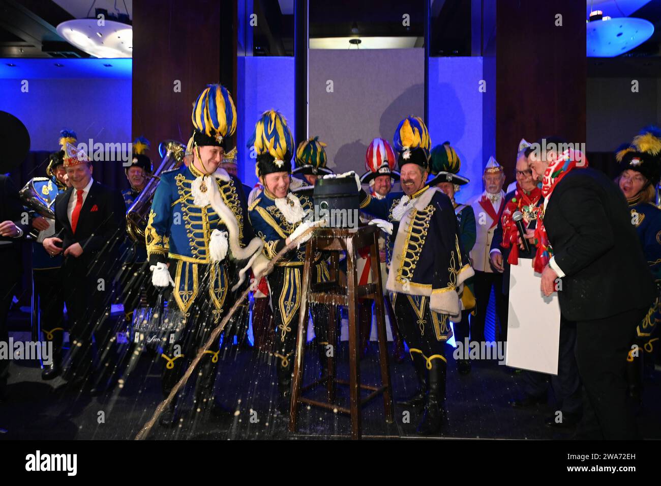 Kölner Karneval Dreigestirn für die Karnevalsession 2023 / 2024. l-r ...