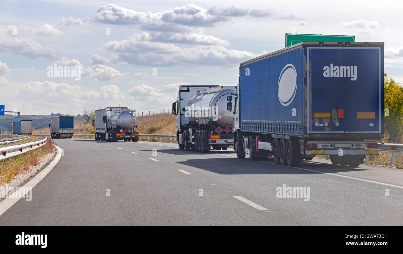 Long queue lorry cargo trucks hi-res stock photography and images - Alamy