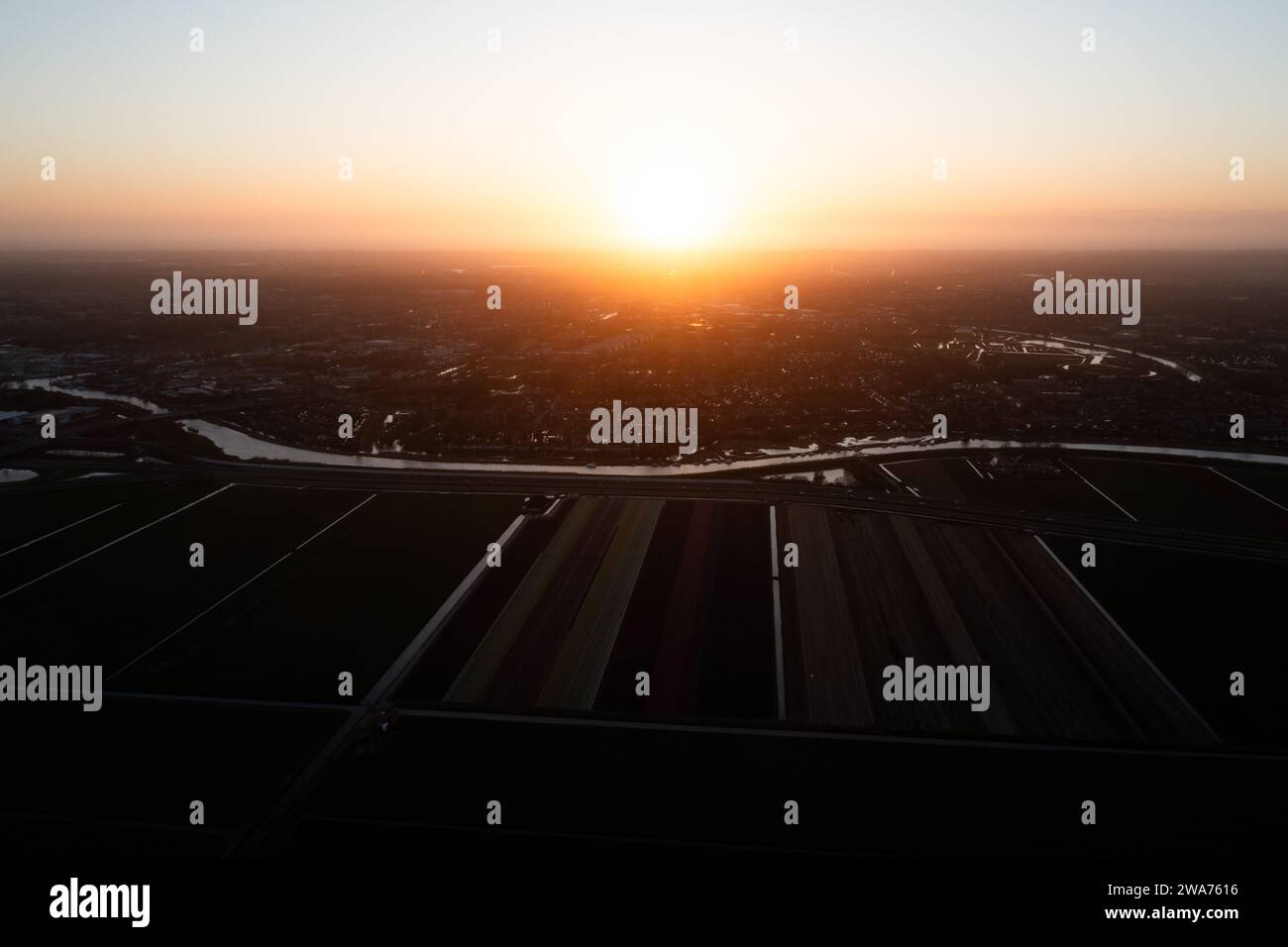 Sensible horizon hi-res stock photography and images - Alamy