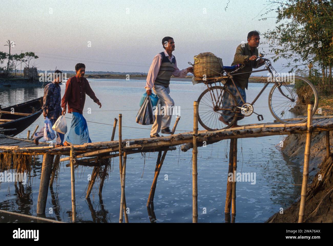 Bangladesh villagers hi-res stock photography and images - Alamy