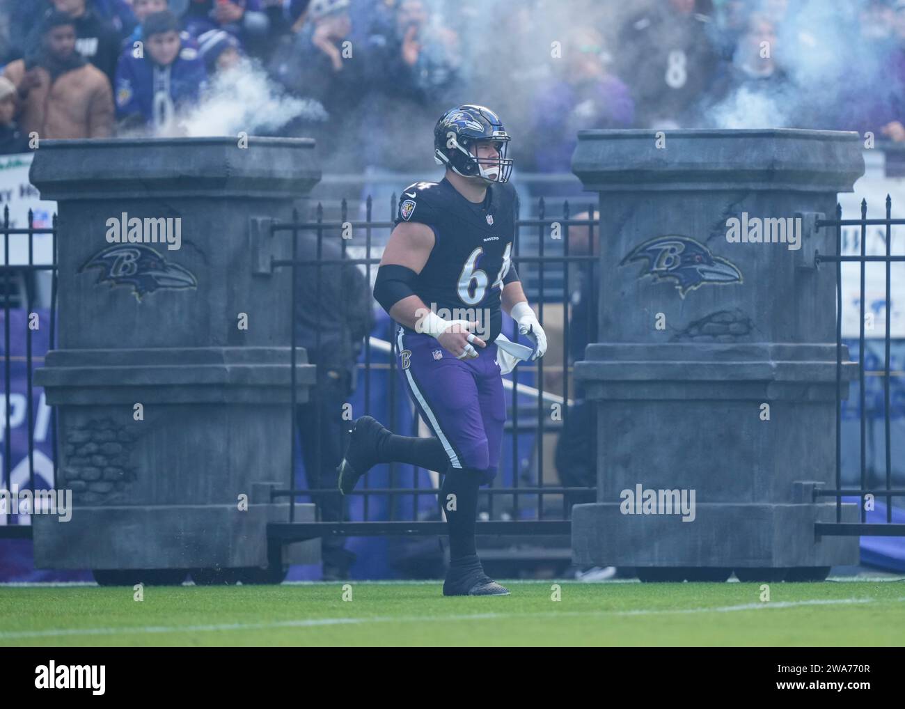 Baltimore Ravens' Tyler Linderbaum before of an NFL football game ...