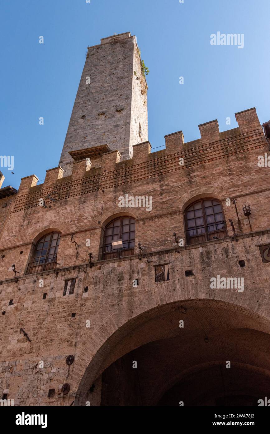 Leggieri hi-res stock photography and images - Alamy