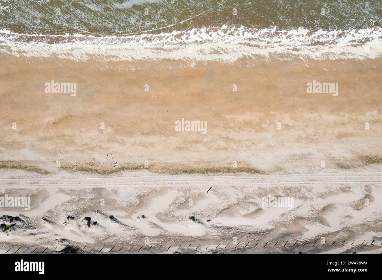aerial overhead view of sand beach with horizontal stripes Stock Photo ...