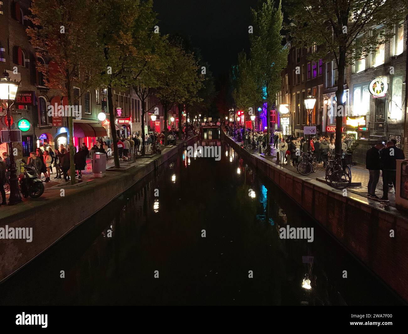 Amsterdam red light district historic hi-res stock photography and ...