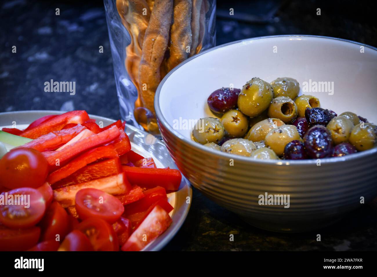 Kitchen buffet family hi-res stock photography and images - Alamy