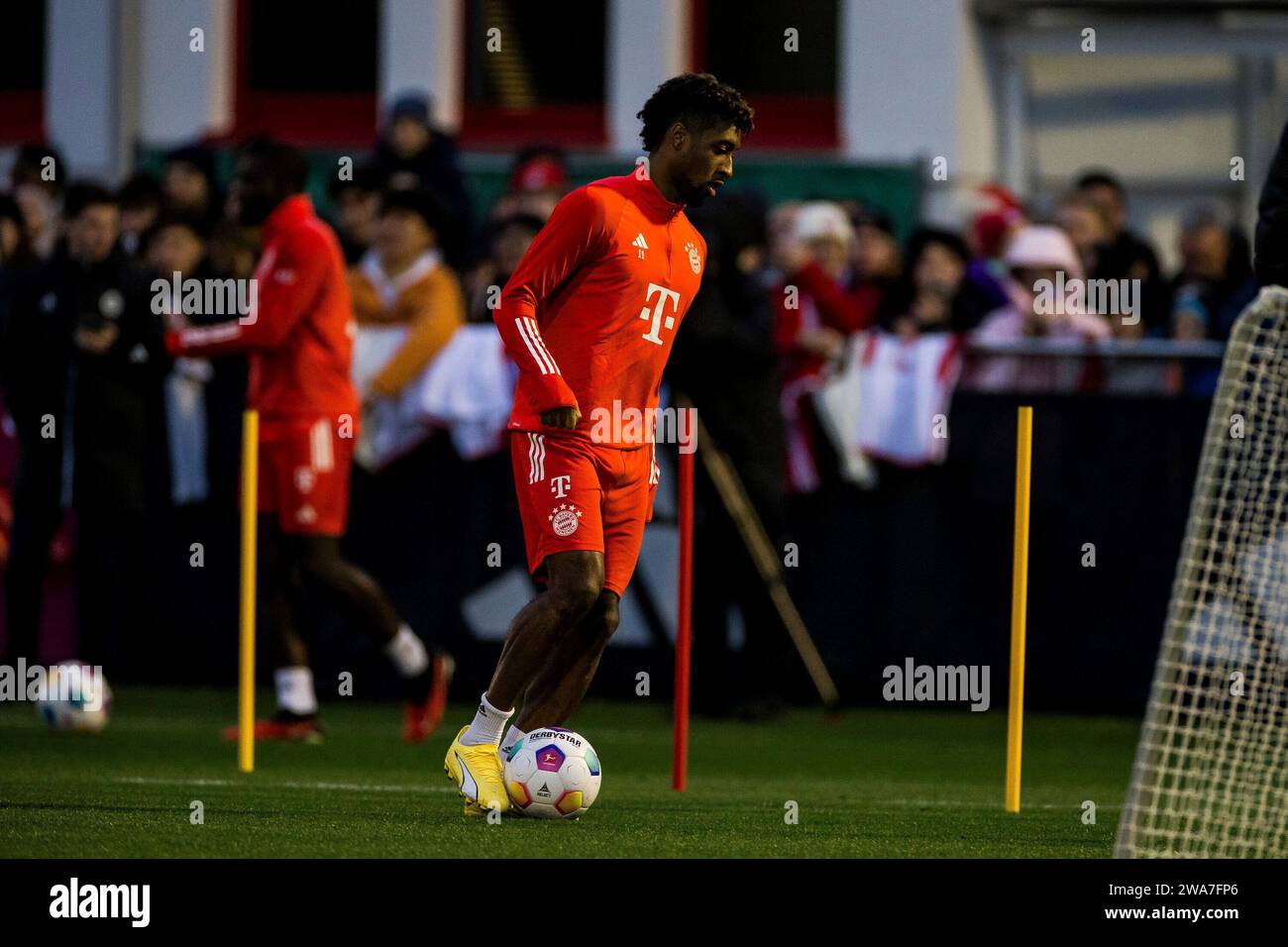 Kingsley Coman (FC Bayern M?nchen, #11) mit Ball Training FC Bayern M ...