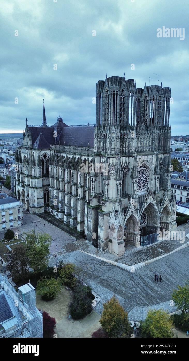 Reims cathedral and city aerial view hi-res stock photography and ...