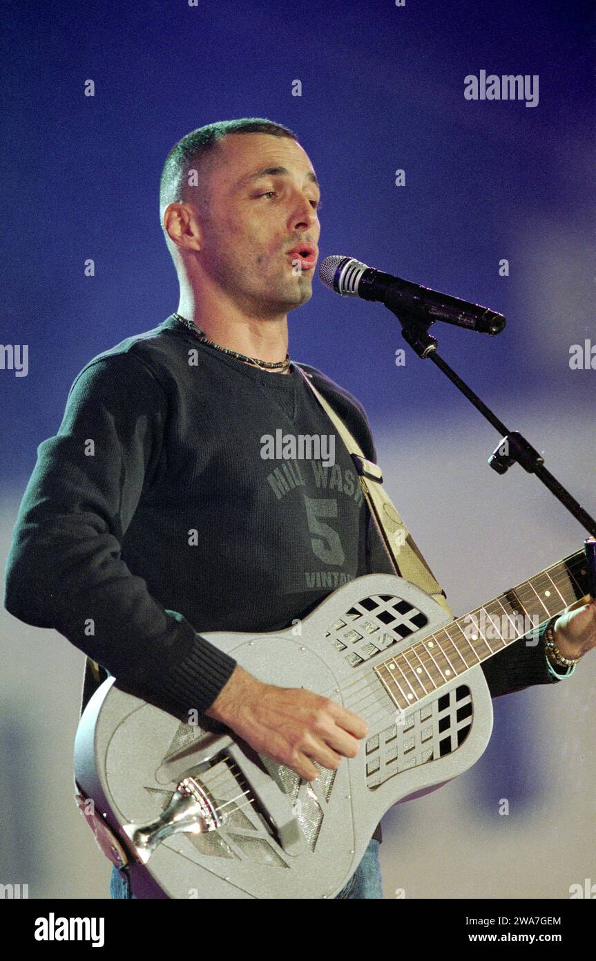 Britti immagini 2001 hi-res stock photography and images - Alamy