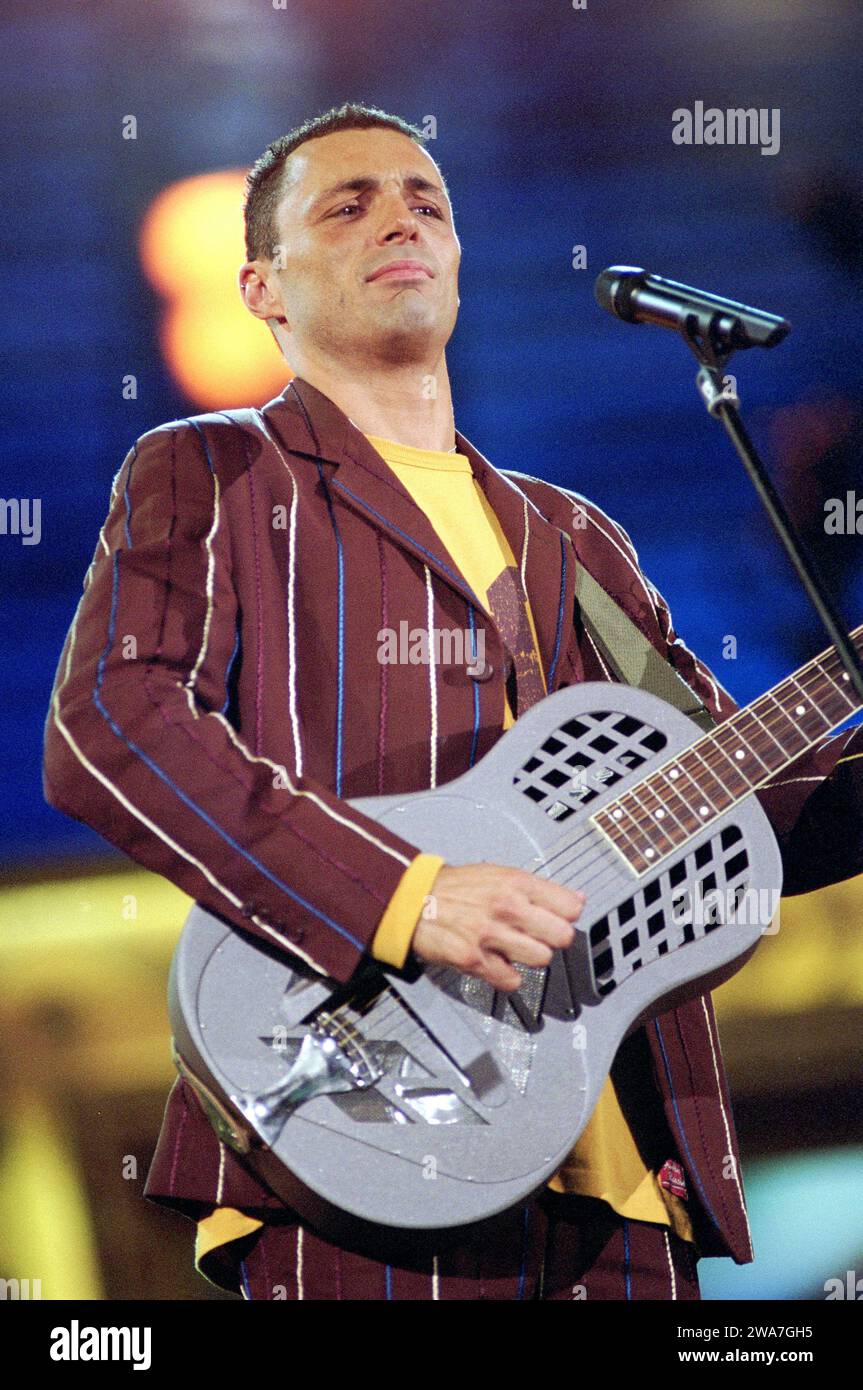 Alex britti photographs 2001 hi-res stock photography and images - Alamy