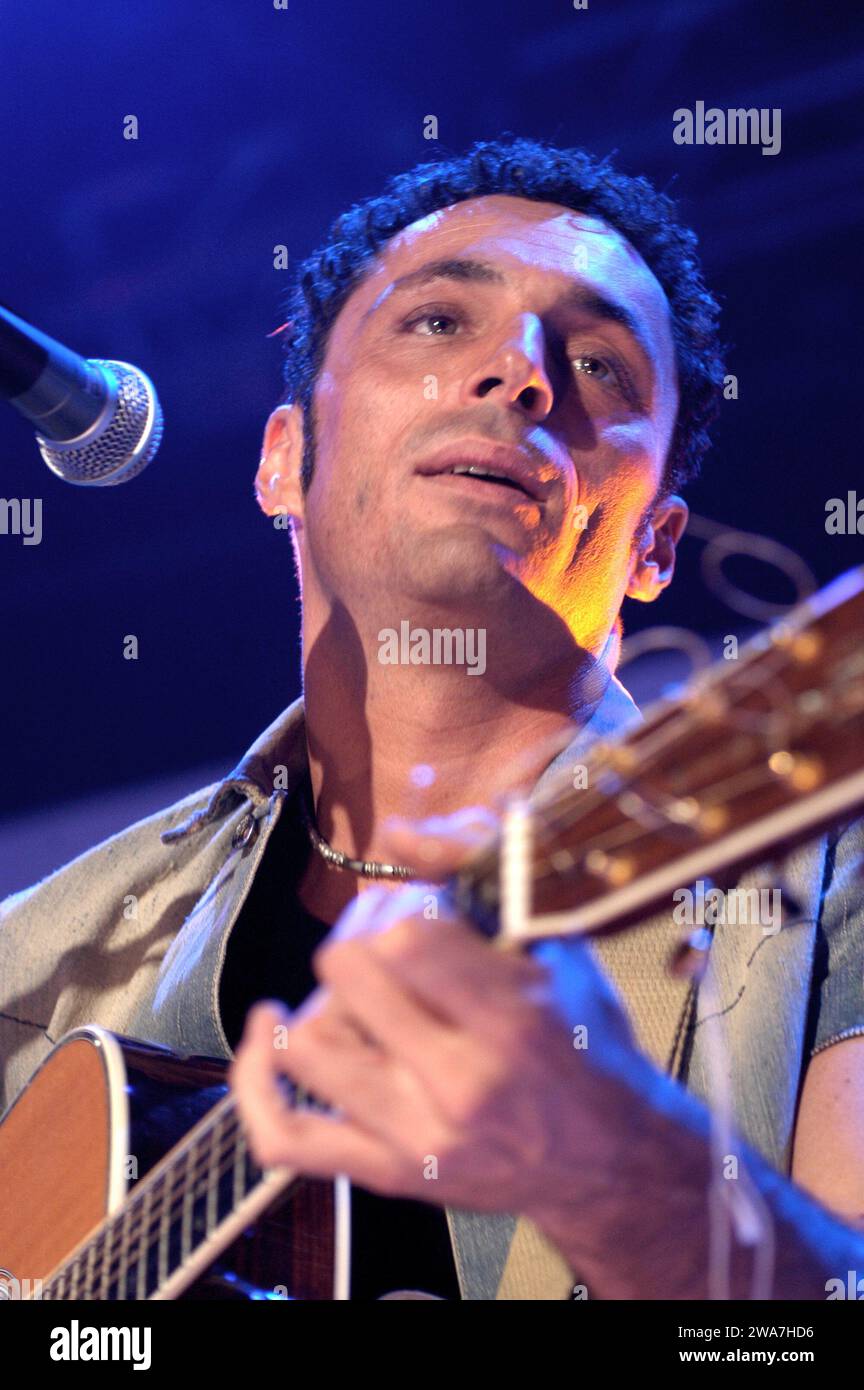 Alex britti images 2003 hi-res stock photography and images - Alamy