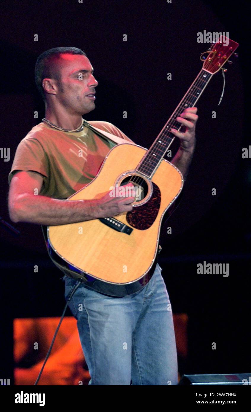 Alex britti photographs 2003 hi-res stock photography and images - Alamy