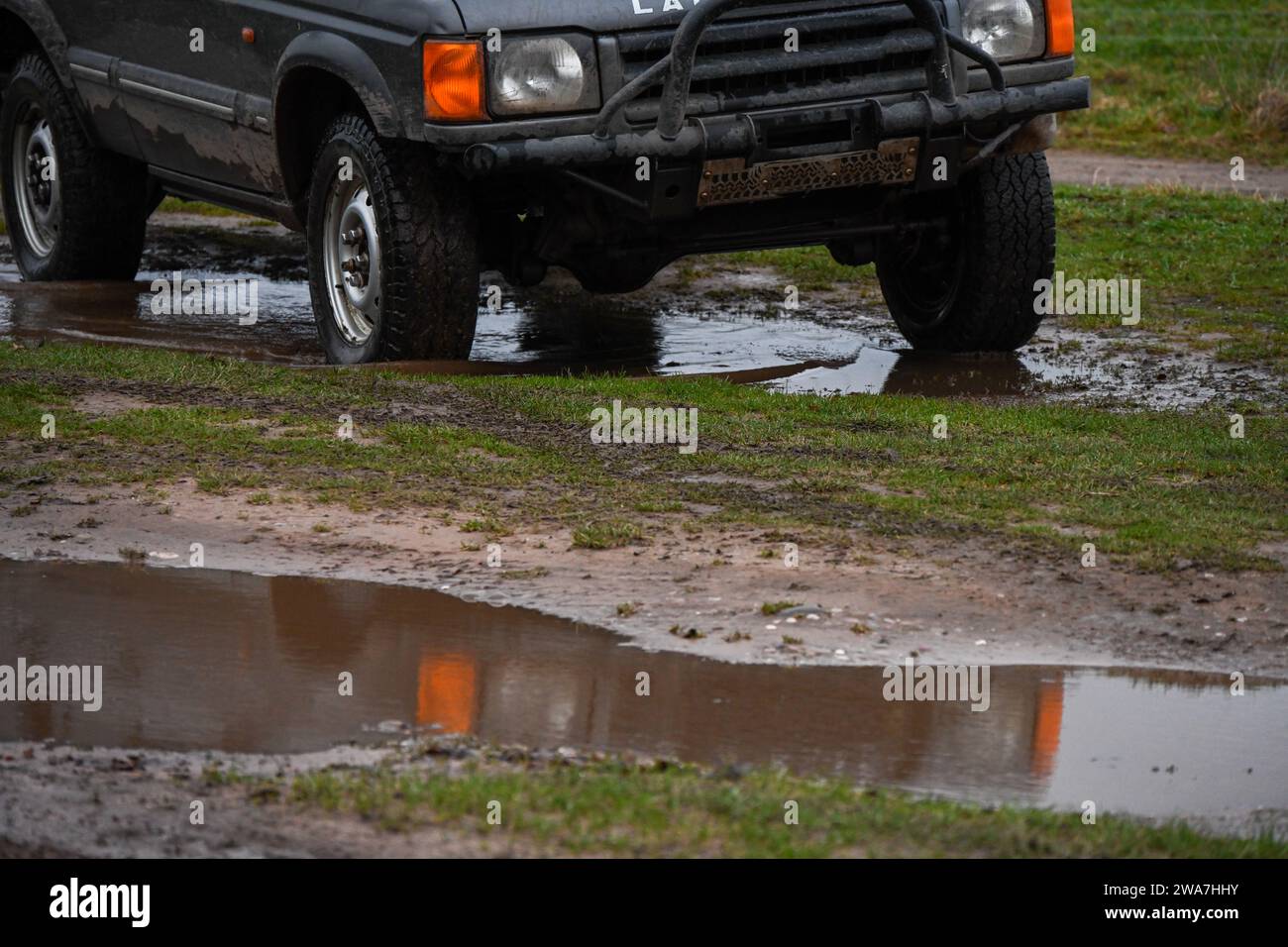 4x4 Off Roading experience in a Green Landrover Discovery vehicle, 4 by ...