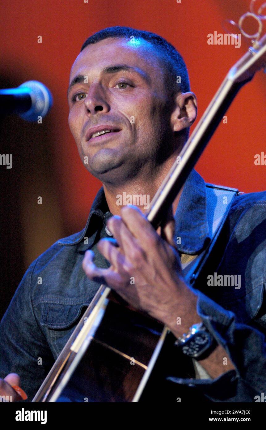 Milan Italy 2004-05-30 : Alex Britti, Italian singer, during the ...