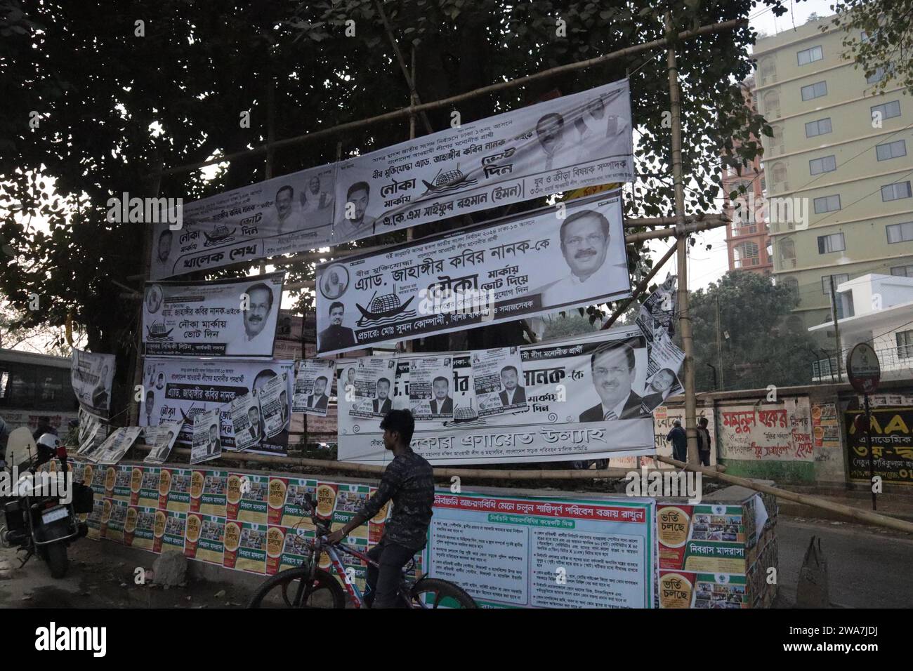 Dhaka, Bangladesh. 3rd Jan, 2024. A general election poster depicting ...
