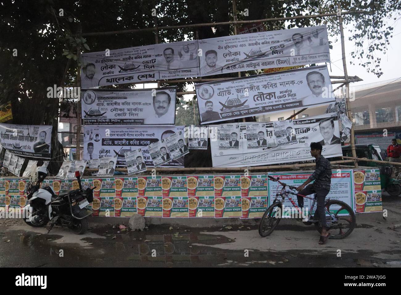 Dhaka, Bangladesh. 3rd Jan, 2024. A general election poster depicting ...