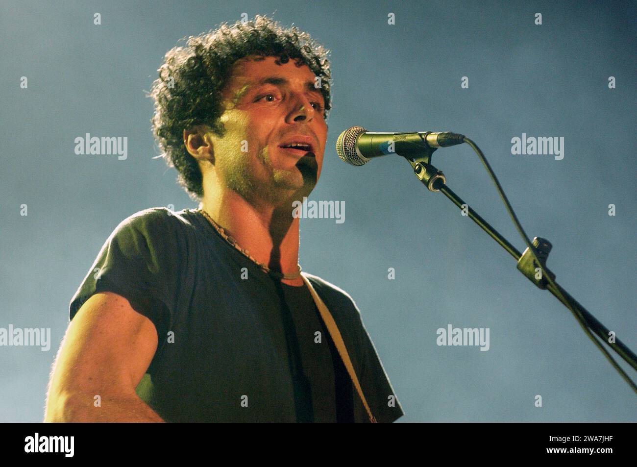 Alex britti 2005 hi-res stock photography and images - Alamy