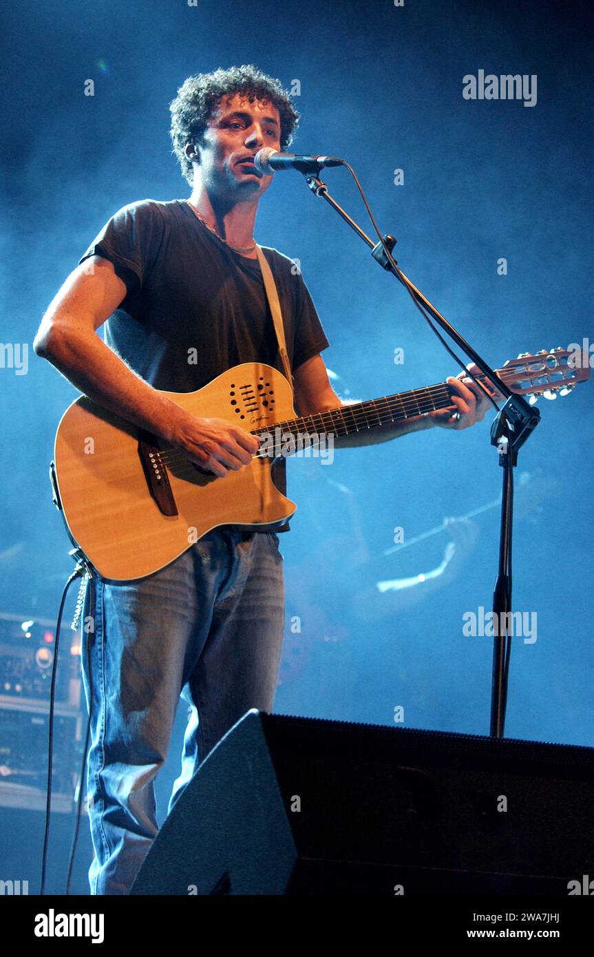 Alex britti 2005 hi-res stock photography and images - Alamy