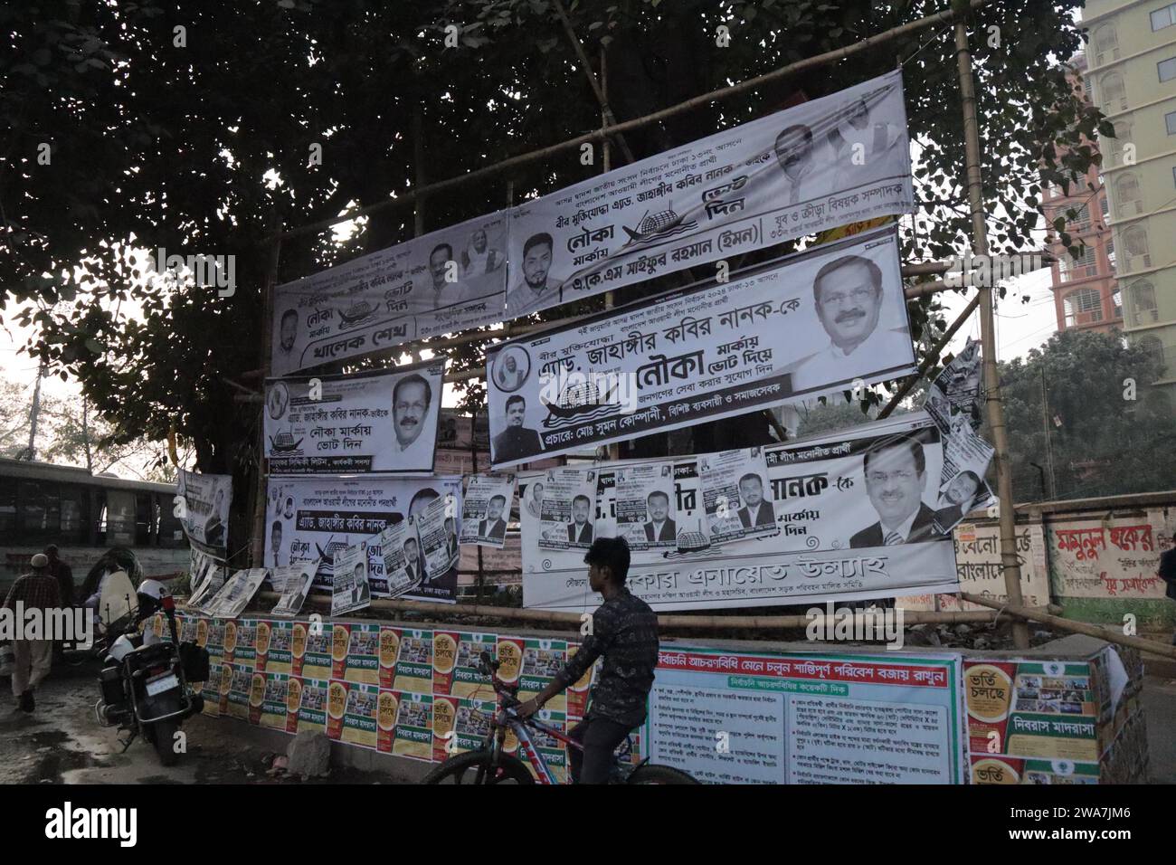 Dhaka, Bangladesh. 3rd Jan, 2024. A general election poster depicting ...