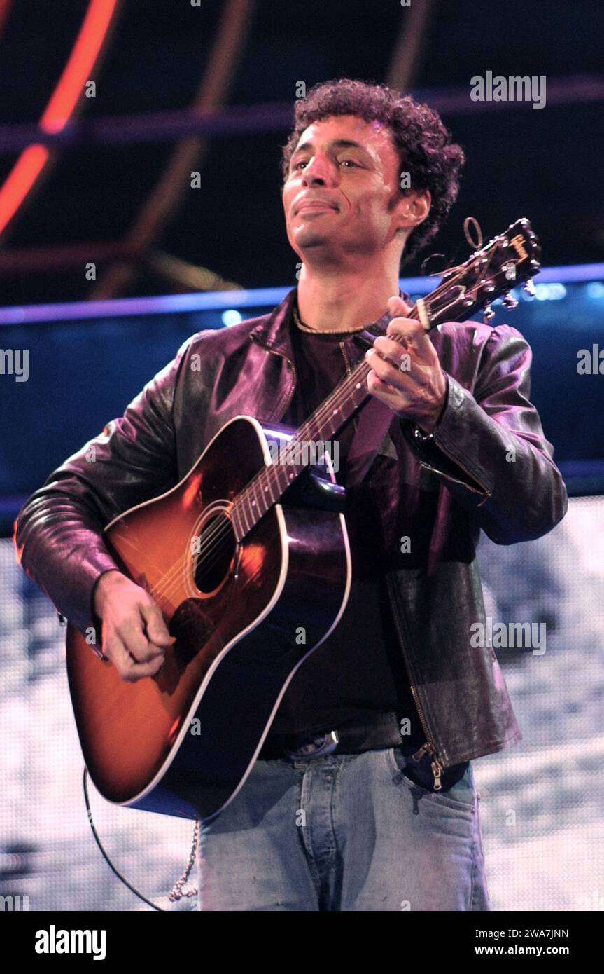 Alex britti festivalbar 2005 hi-res stock photography and images - Alamy