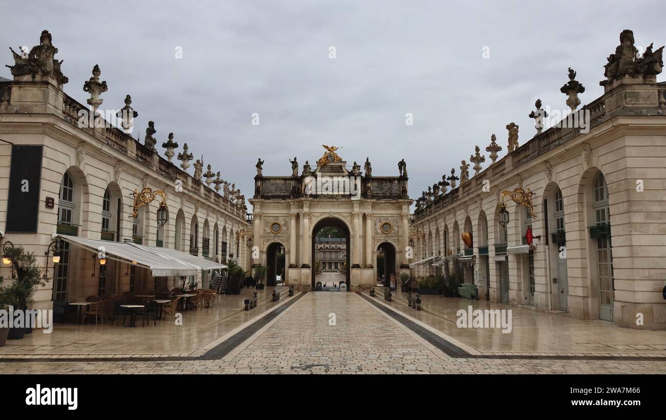 Héré arch Nancy France Europe Stock Photo - Alamy