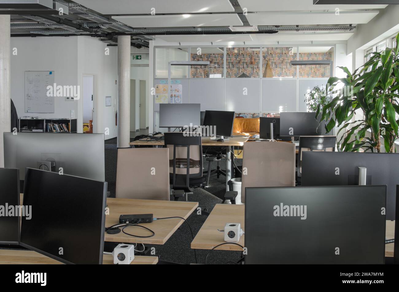 Empty office space many monitors hi-res stock photography and images ...