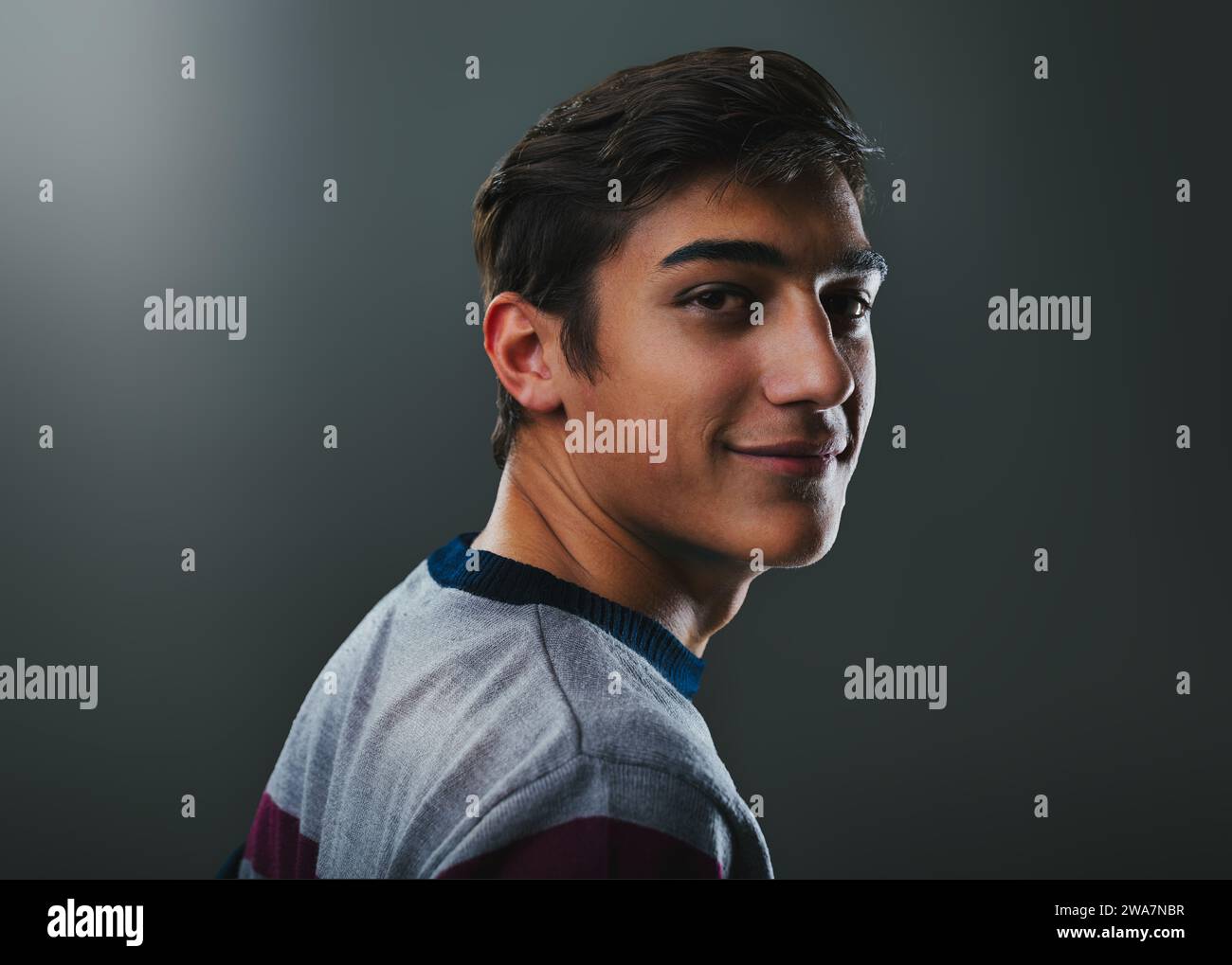 Semi profile view hi-res stock photography and images - Alamy