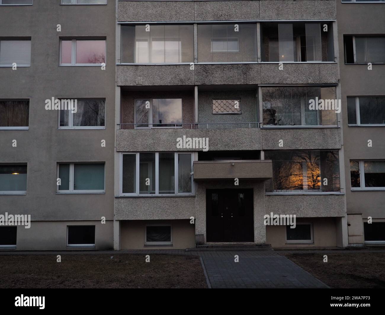 Soviet era building facade hi-res stock photography and images - Alamy