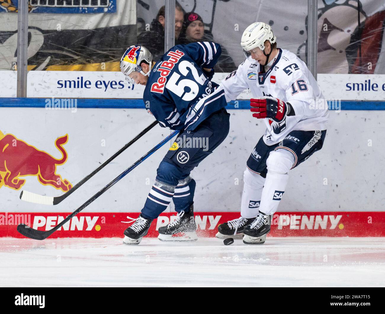 Max gildon hi-res stock photography and images - Alamy