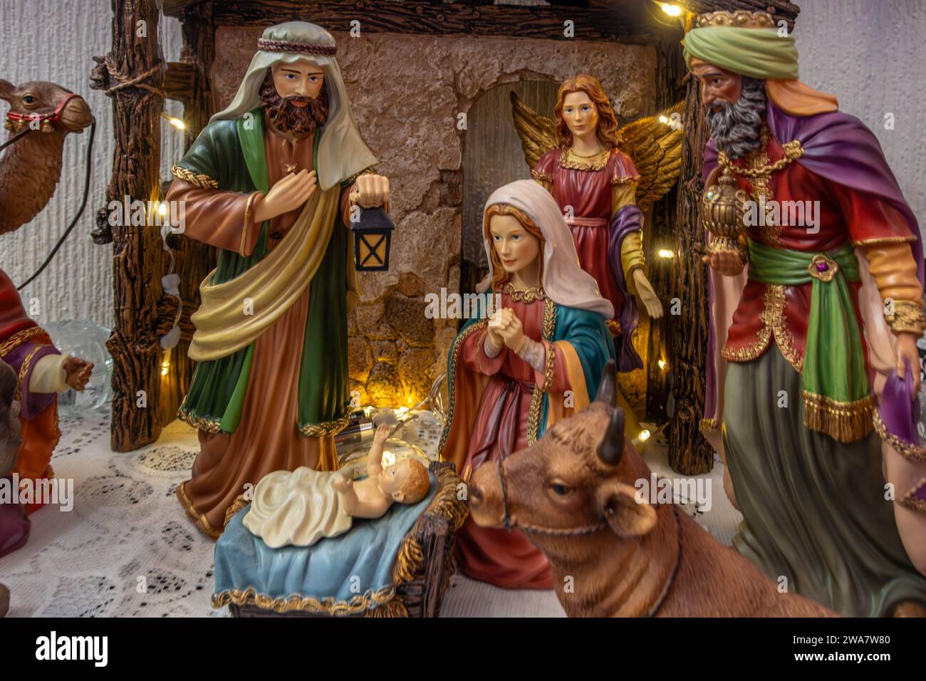 Mary and jesus in the stable hi-res stock photography and images - Alamy