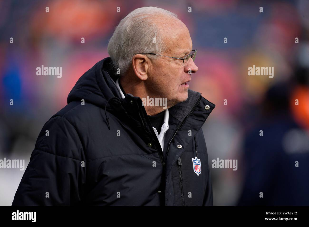 Retired NFL linebacker Randy Gradishar before an NFL football game in ...