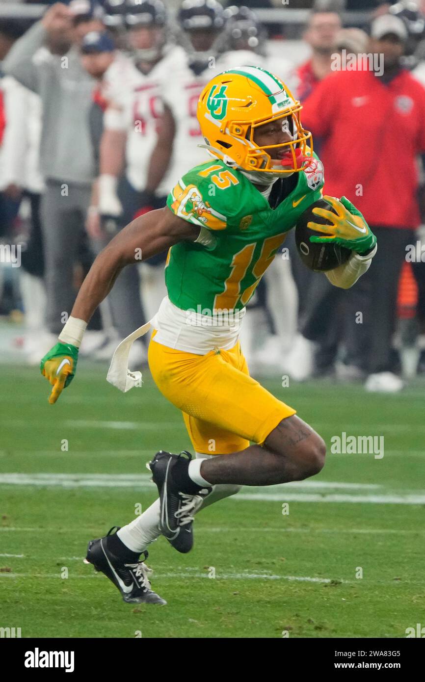 Oregon wide receiver Tez Johnson (15) during the first half of the NCAA ...