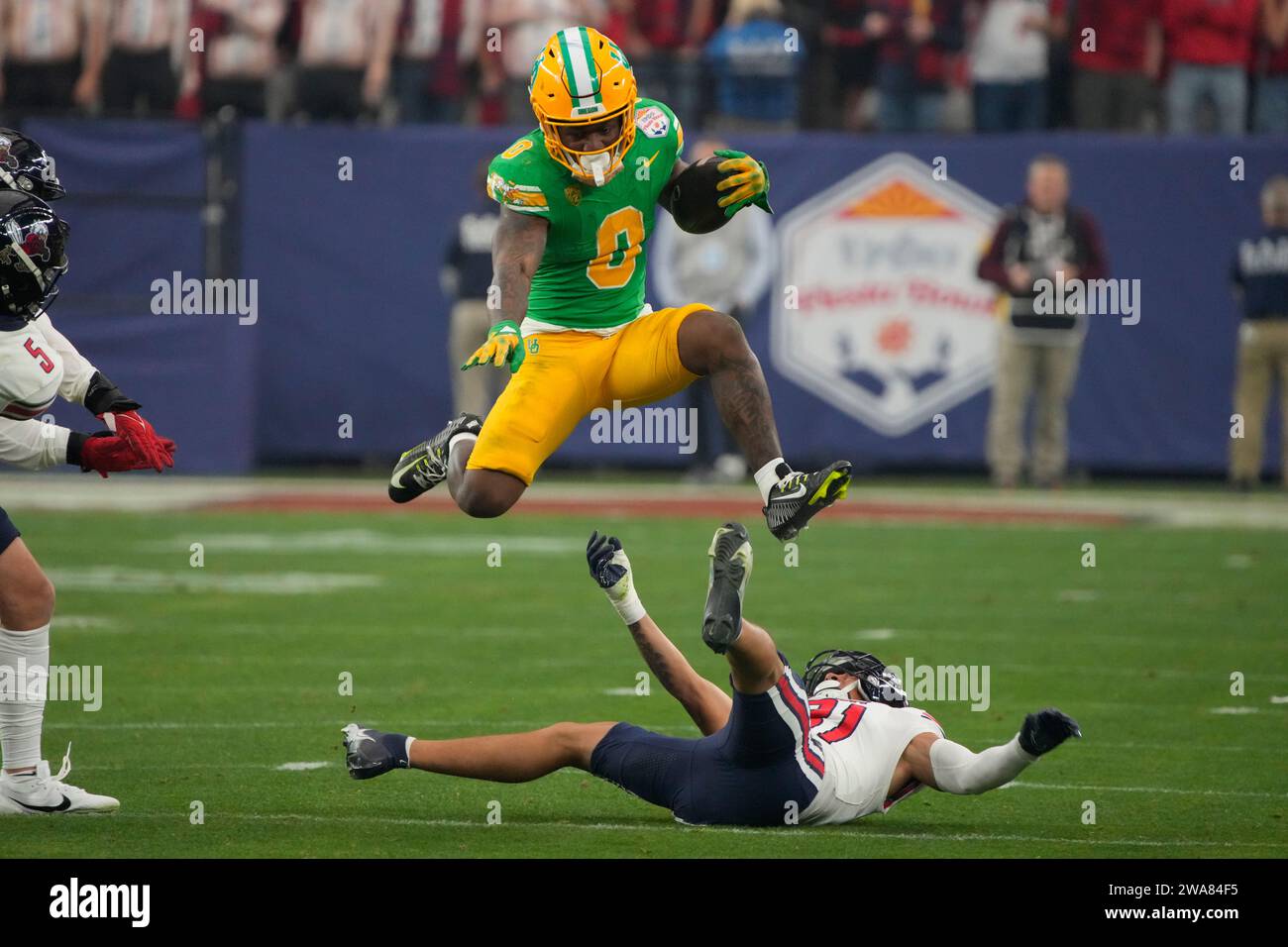 Oregon running back Bucky Irving (0) during the first half of the NCAA ...