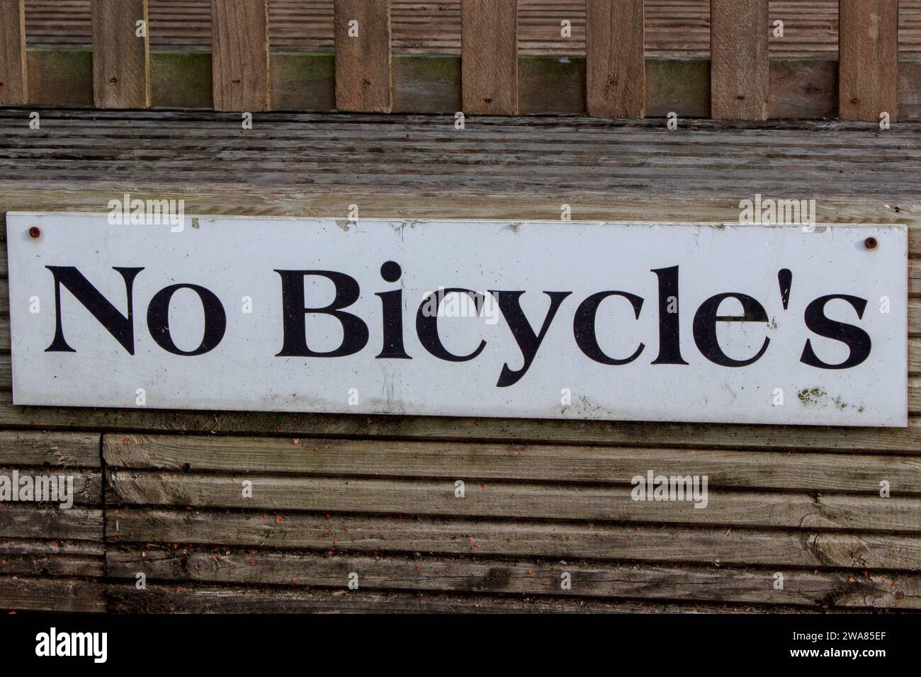 Extra apostrophe sign hi-res stock photography and images - Alamy