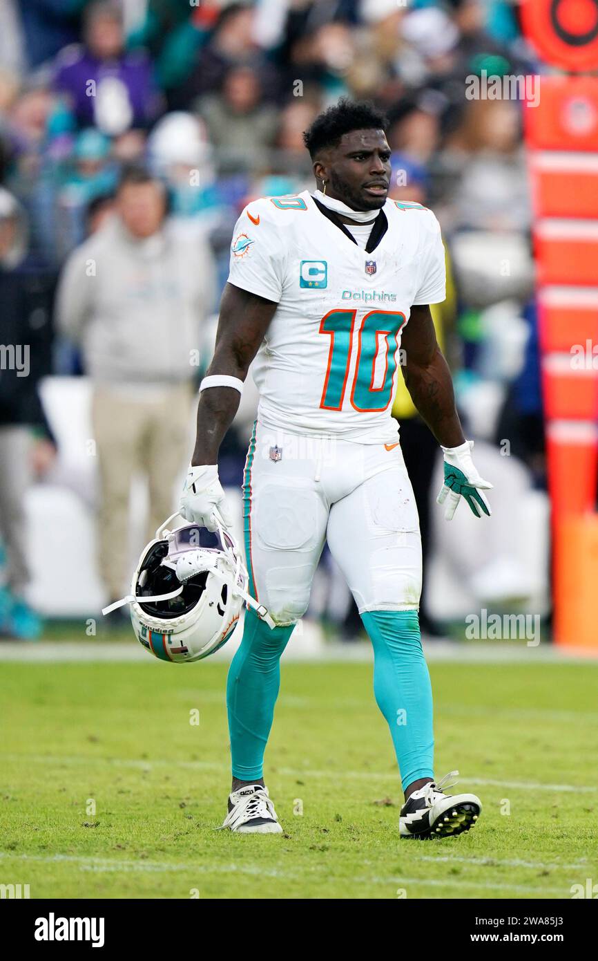 Miami Dolphins wide receiver Tyreek Hill (10) during an NFL football ...