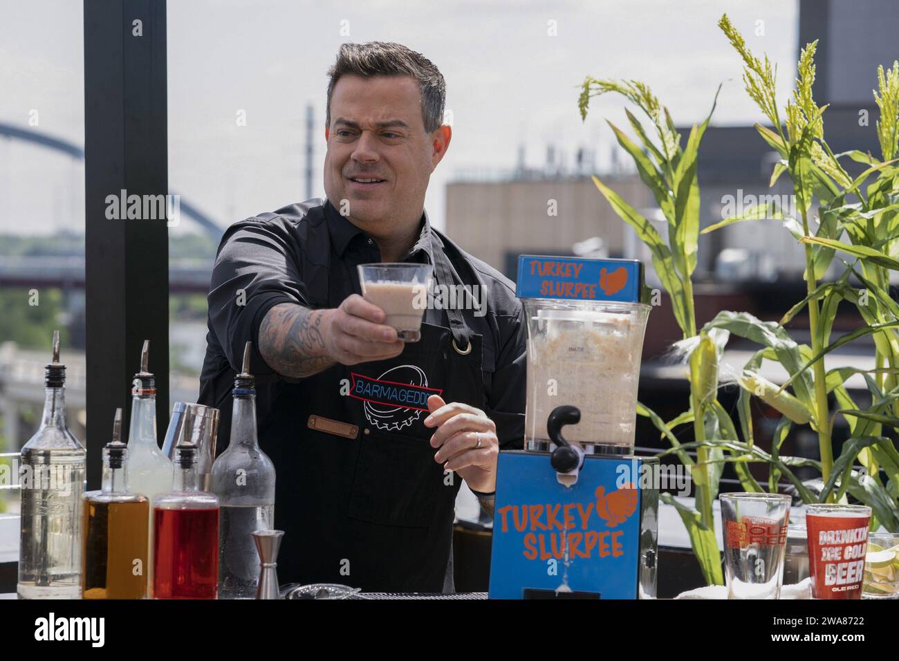 BARMAGEDDON, Carson Daly, Chris Hardwick vs. Rob Riggle', (Season 2, ep ...