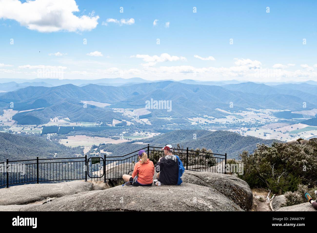Scenic views across the Victorian Alps from on top of Mount Buffalo ...