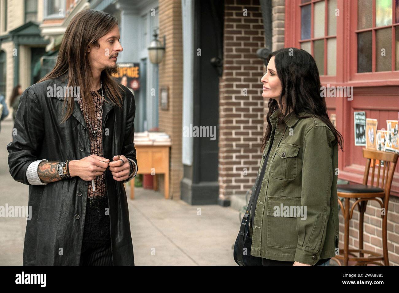 SHINING VALE, from left: Adam William Zastrow, Courteney Cox, 'Chapter ...