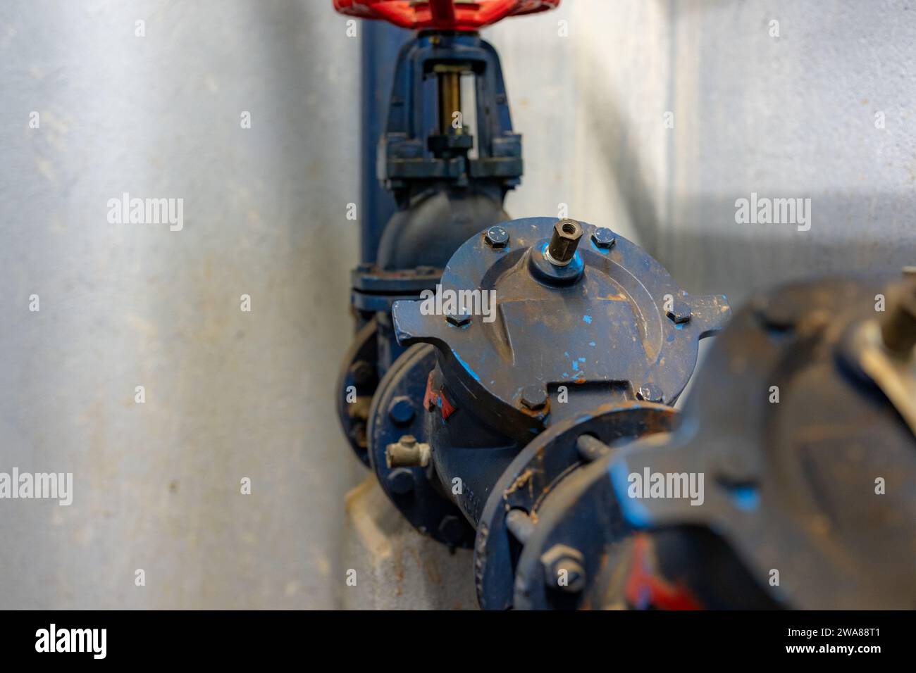 Building water industrial interior pipes hi-res stock photography and ...