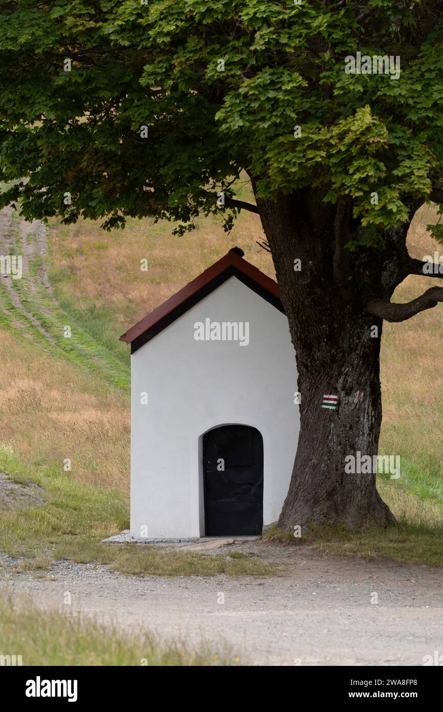 Middle cross road hi-res stock photography and images - Alamy