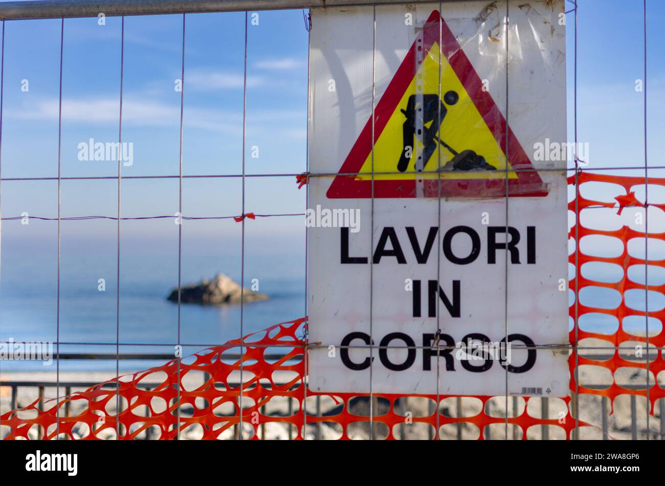 Workingprogress hi-res stock photography and images - Alamy