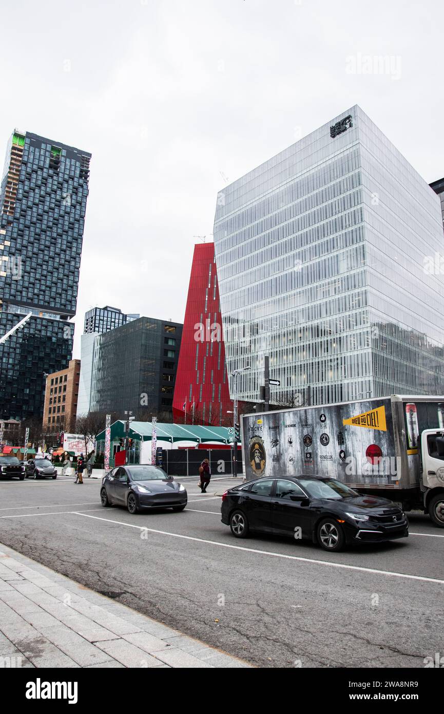 Red building in downtown Montreal, Quebec, Canada Stock Photo - Alamy