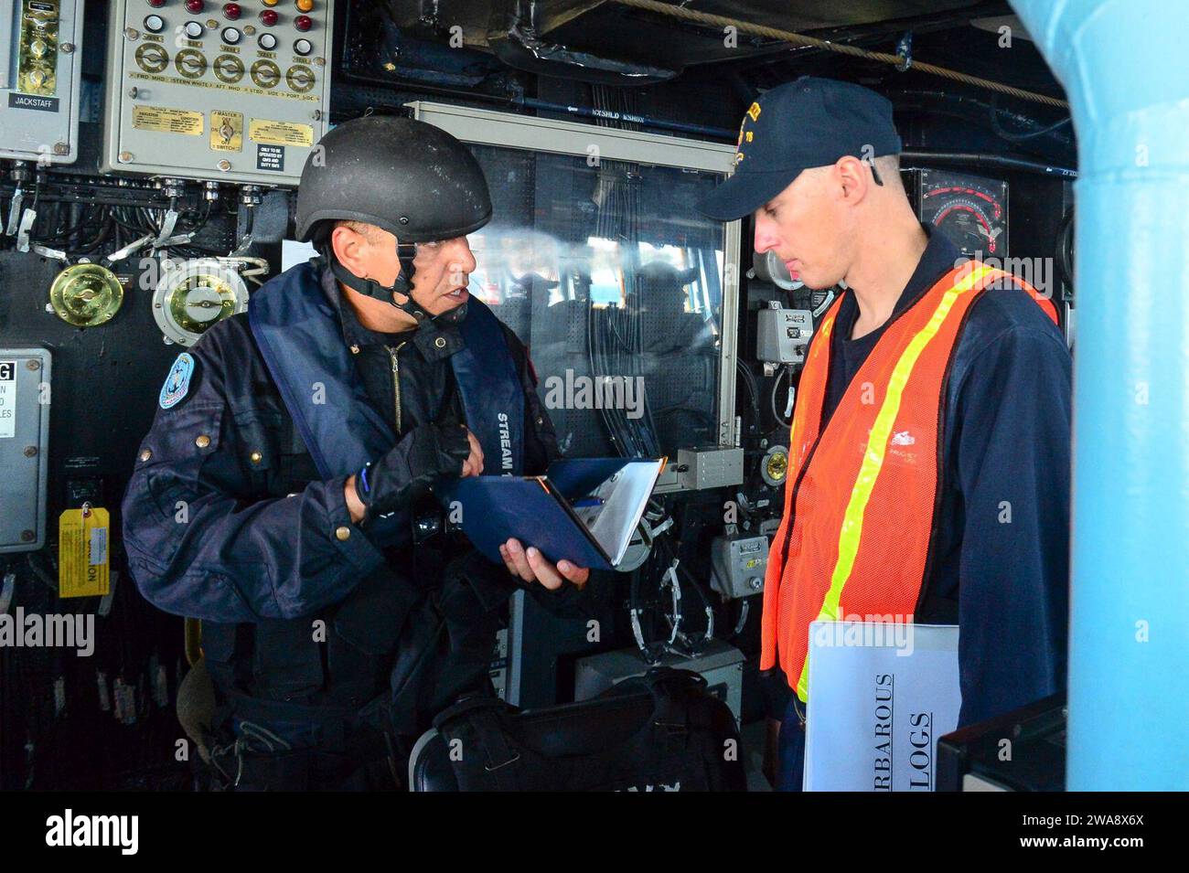 Fire controlman 3rd class brian hi-res stock photography and images - Alamy