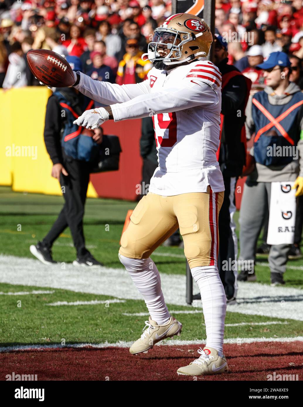 San Francisco 49ers wide receiver Deebo Samuel (19) celebrates the ...