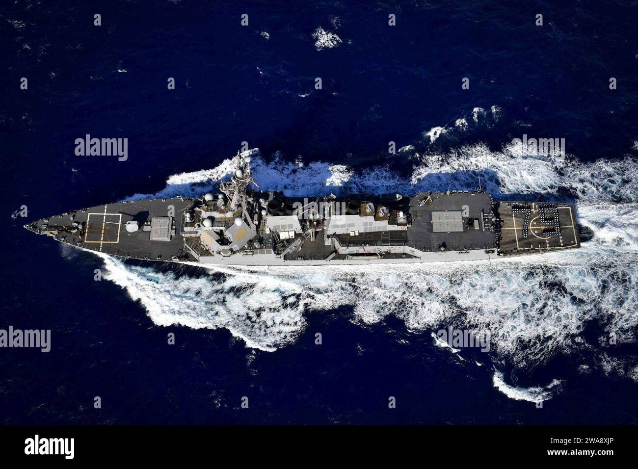 Destroyer form hi-res stock photography and images - Alamy