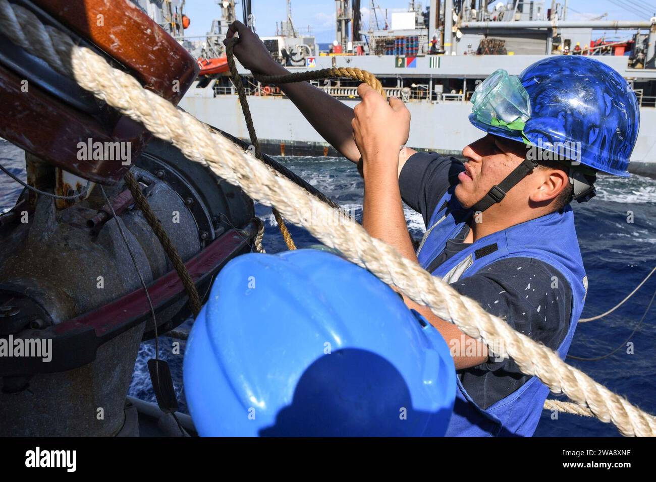Usns gordon hi-res stock photography and images - Alamy