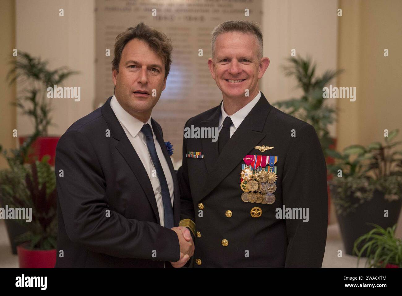 US military forces. 171111MZ309-346 SAINT-MAUR-DES-FOSSES, France (Nov ...