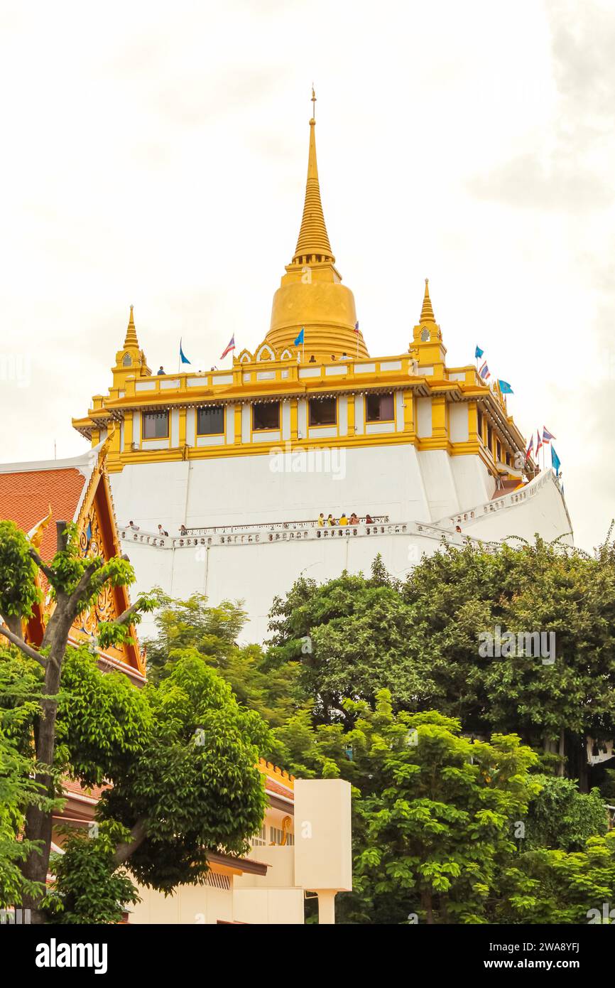 Beautiful doi saket temple hi-res stock photography and images - Alamy